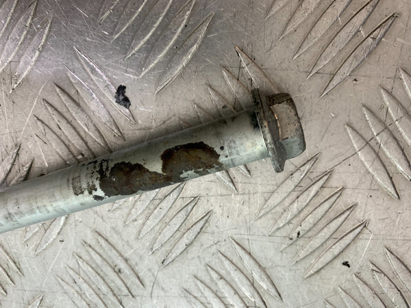 HONDA CBF500 CBF 500 SWINGARM SPINDLE YEAR 2004-2008 (CMB1294 ...